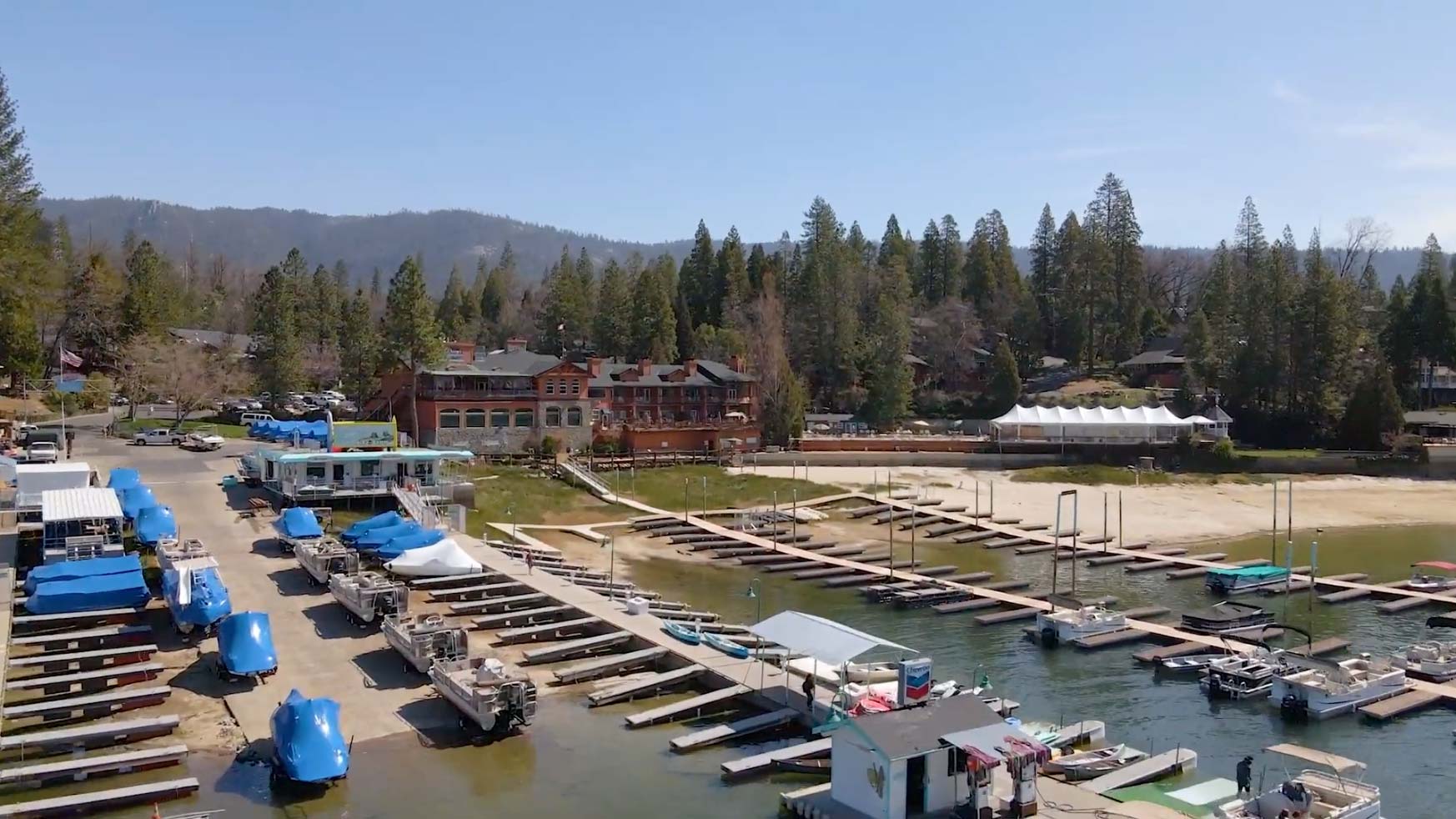 The Pines Resort - Juan Orellana Jr Multimedia
